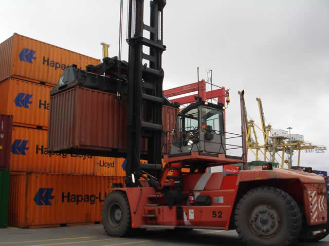 Laden Container Handling Forklifts – SHAD Group