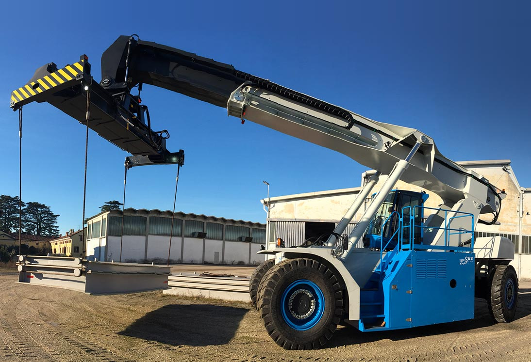 CES Reachstackers - SHAD Group