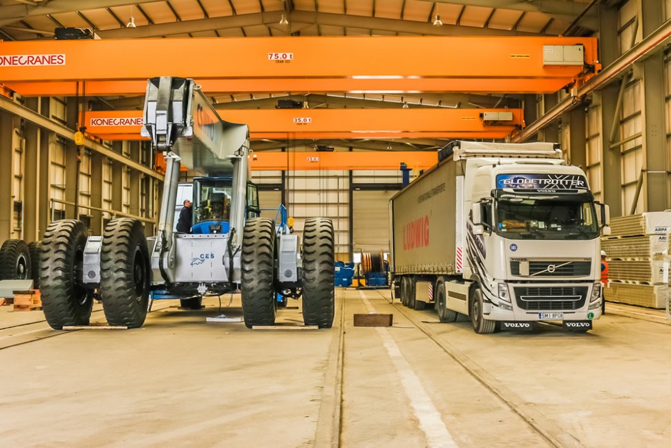 CES Reachstackers - SHAD Group