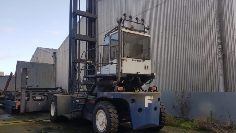 Reach Stackers Container Handlers Heavy Duty Forklifts Terminal ...